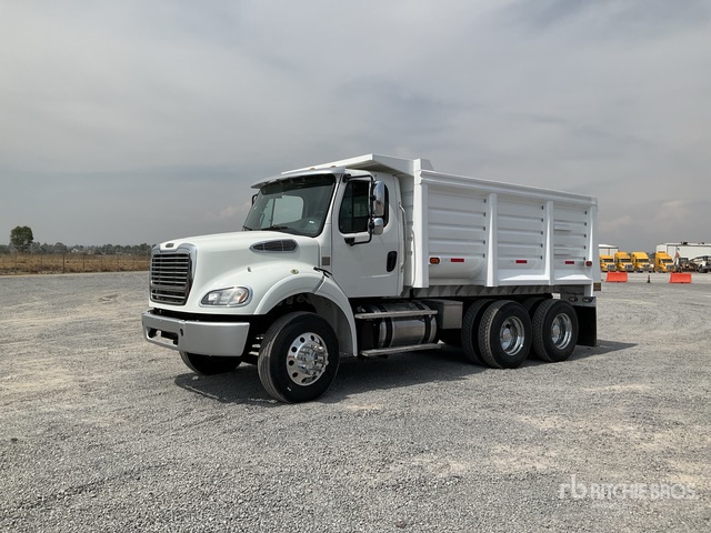 2013 Freightliner M2 112 6x4 Camion de Volteo / T/A Camión dumper | Ritchie Bros. Auctioneers