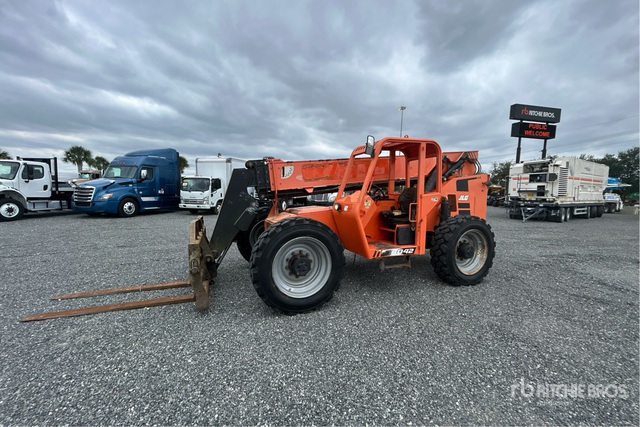 2018 JLG 8042 Telehandler | Ritchie Bros. Auctioneers