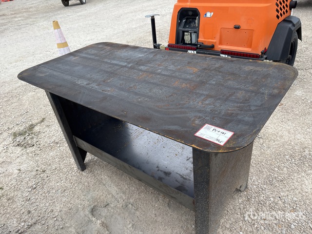 2025 Kit Containers ST-57 4 ft 9 in Workbench (Unused) | Ritchie Bros ...