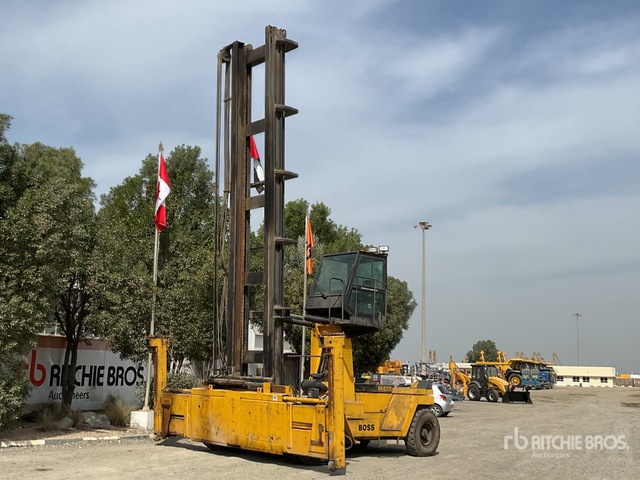 2015 Boss B6ECK Container Handler | Ritchie Bros. Auctioneers