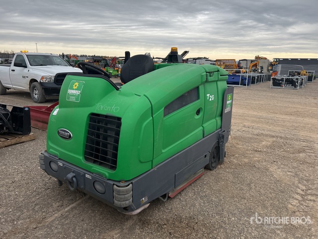 2017 Tennant T20 Ride-On Floor Scrubber | Ritchie Bros. Auctioneers