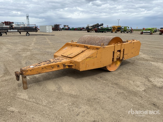Vibratory Pull Behind Roller | Ritchie Bros. Auctioneers