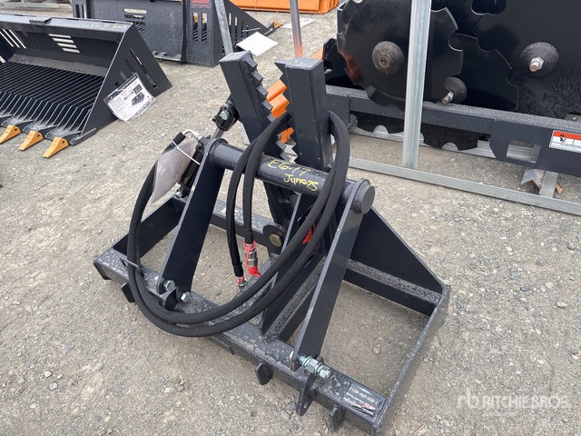 2025 Landhonor TP2-13-08D Skid Steer Post Puller (Unused) | Ritchie ...