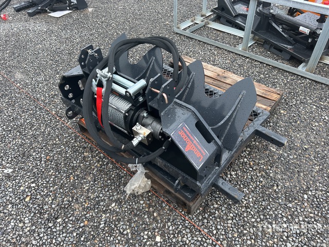 2025 Landhonor DGB-14-84D 15000Lb Skid Steer Winch (Unused) | Ritchie Bros. Auctioneers
