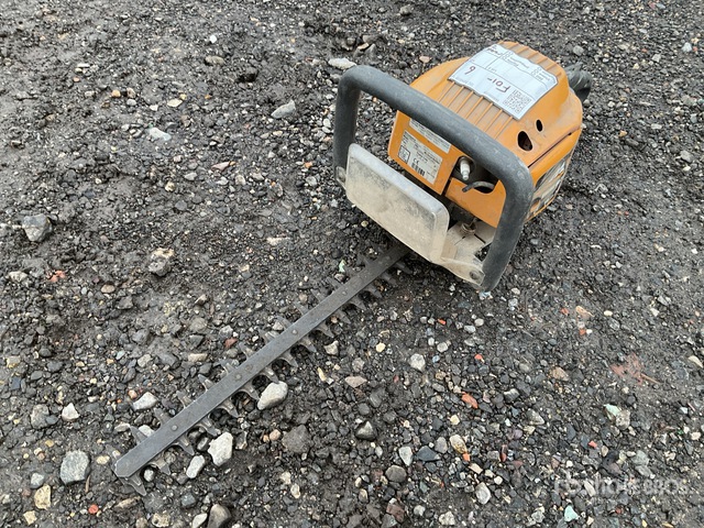 2006 Husqvarna MH542 Hedge Trimmer | Ritchie Bros. Auctioneers