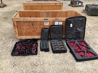 Surplus LifePort 15-0026 Stanchion Litter System in Abilene, Kansas ...
