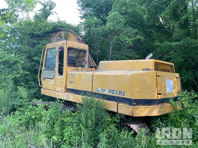 1991 John Deere 690D Tracked Excavator (Inoperable) in De Soto, Kansas ...