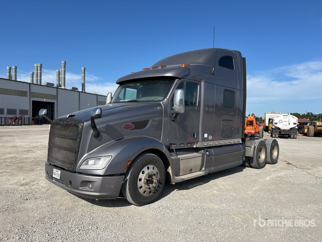 2014 Peterbilt 587 6x4 Sleeper Prime Mover | Ritchie Bros. Auctioneers
