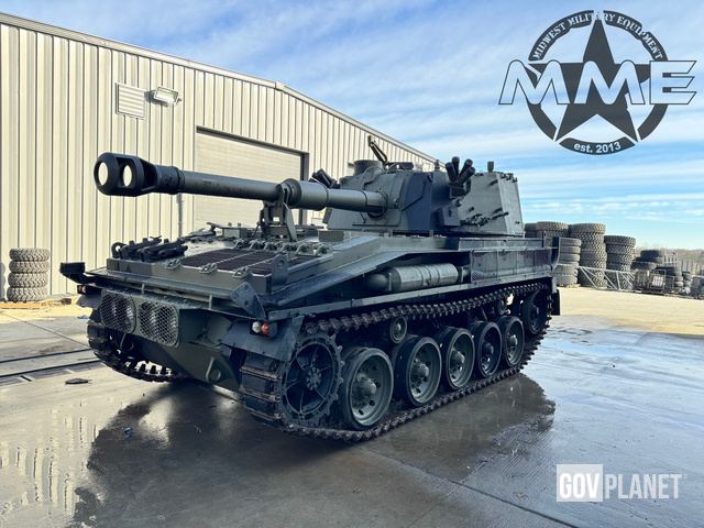 Surplus FV433 ABBOT L109 SELF PROPELLED 105MM HOWITZER Tracked Vehicle ...