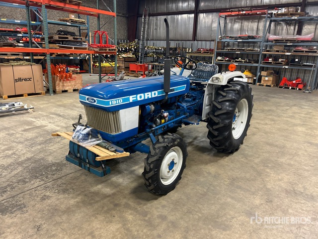 Ford 1910 4WD Utility Tractor | Ritchie Bros. Auctioneers