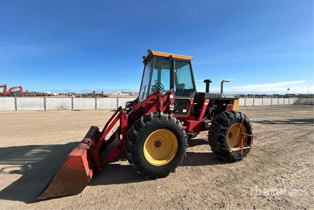 1984 Versatile 256 Bi-Directional Tractor | Ritchie Bros. Auctioneers