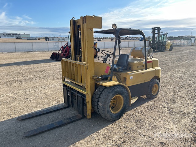2002 Hyster H80C 3130 kg Pneumatic Tire Forklift | Ritchie Bros ...