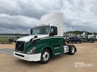 2016 Volvo VNL42T300 4x2 S/A Day Cab Truck Tractor in Richland ...