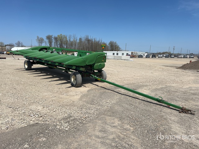 2012 John Deere 608C 8 Row Corn Combine Header | Ritchie Bros. Auctioneers