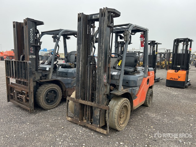 2021 Toyota 8FDU32 6500 lb Cushion Tire Forklift (Inoperable) | Ritchie ...