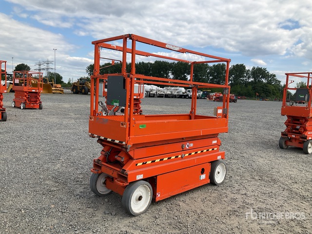 2019 Skyjack SJIII-3220 Scissor Lift | Ritchie Bros. Auctioneers