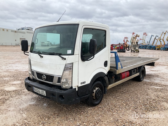 2017 Nissan NT400 Cabstar 4x2 Rollback Truck (Inoperable) | Ritchie Bros. Auctioneers