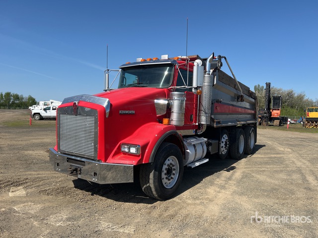 2007 Kenworth T800 8x4 Camion à benne basculante Tridem | Ritchie Bros. Auctioneers