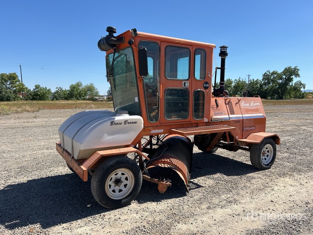 2008 Broce RJ350 Self-Propelled Broom (Inoperable) | Ritchie Bros ...