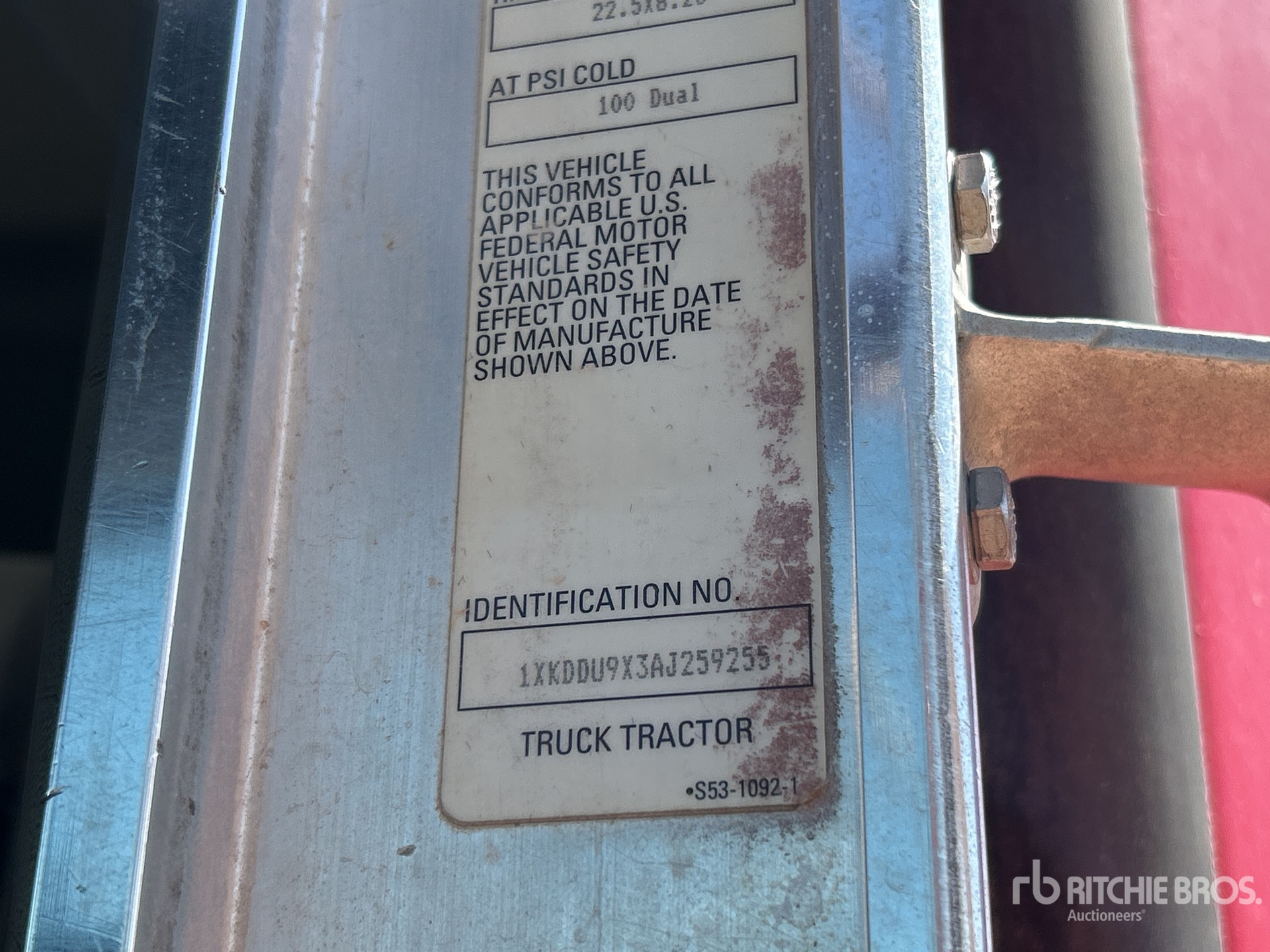 2010 Kenworth T800 6x4 Sleeper Prime Mover | Ritchie Bros. Auctioneers