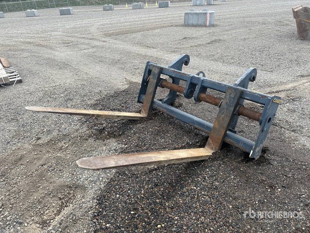 Craig 60 in Q/C Wheel Loader Forks - Fits Hitachi ZW180 | Ritchie Bros ...