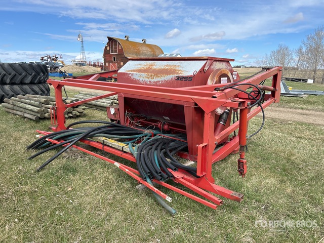 Valmar 3255 Airflo Fertilizer Applicator | Ritchie Bros. Auctioneers