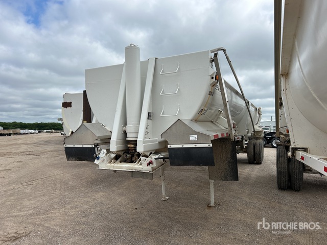 2009 Ranco Anvil 38 ft T/A Frameless End Dump Trailer | Ritchie Bros ...