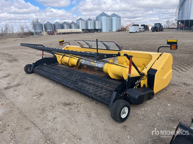 2012 New Holland 790CP 15 ft Combine Pickup Header | Ritchie Bros ...
