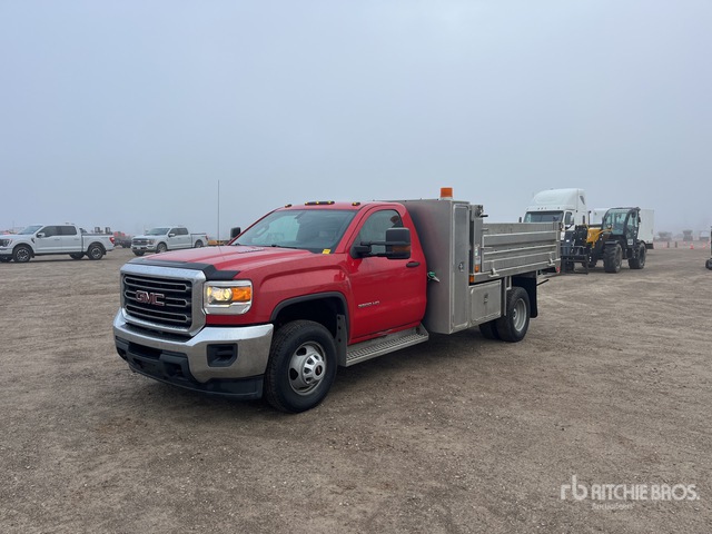 2015 GMC 3500HD 4x2 Dump Truck | Ritchie Bros. Auctioneers