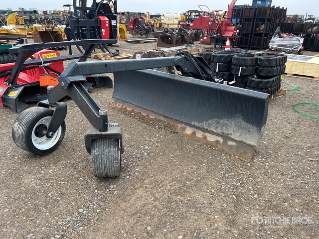 Quick Attach 90 in Skid Steer Grader | Ritchie Bros. Auctioneers