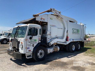 2018 Peterbilt 520 6x4 Front Loader Waste Collection Truck in Columbia ...