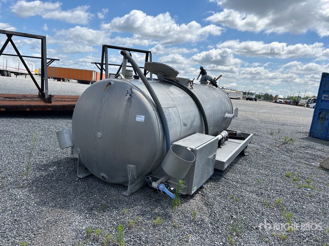 Lely Tank Tanker Truck Body | Ritchie Bros. Auctioneers