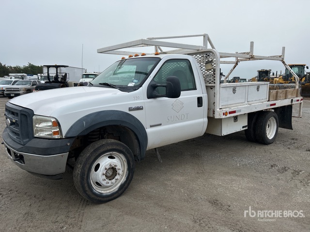 2007 Ford F-450 4x4 Flatbed Truck | Ritchie Bros. Auctioneers