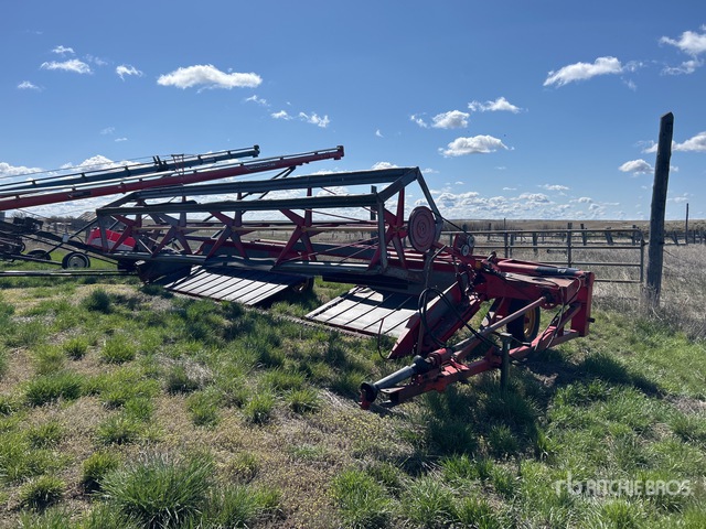 Versatile 10 19 ft Pull Type Swather Windrower| | Ritchie Bros. Auctioneers