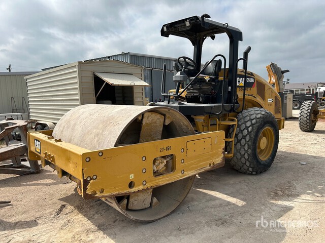 2018 Cat CS56B Smooth Drum Compactor | Ritchie Bros. Auctioneers