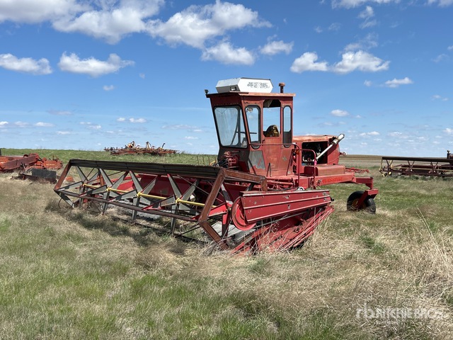 1976 Versatile 400 19 ft Swather Windrower (Inoperable) | Ritchie Bros ...