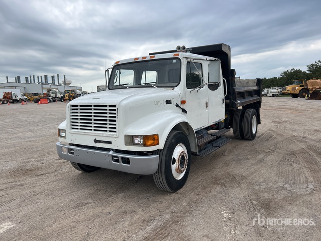 2002 International 4700 4x2 Crew Cab S/A Dump Truck | Ritchie Bros ...