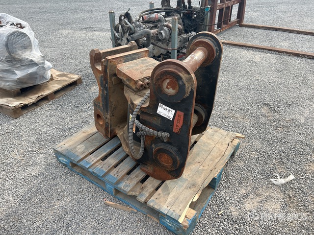 Helac Quick Coupler | Ritchie Bros. Auctioneers