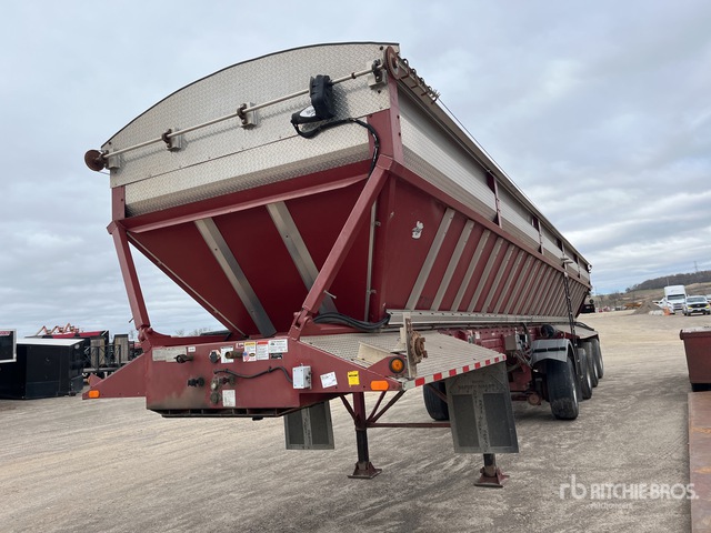2013 Etnyre 47 ft Quad/A Live Bottom Trailer | Ritchie Bros. Auctioneers