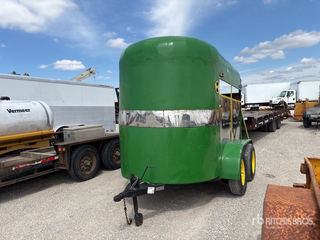 1990 Big Valley WW 6 ft T/A Horse Trailer | Ritchie Bros. Auctioneers