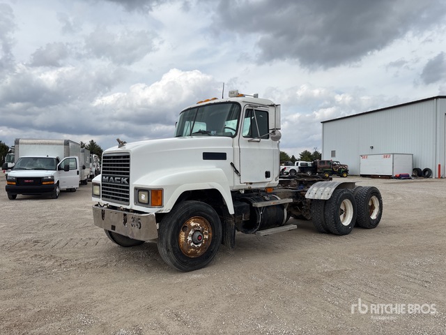 1999 Mack CH613 6x4 Day Cab Prime Mover | Ritchie Bros. Auctioneers
