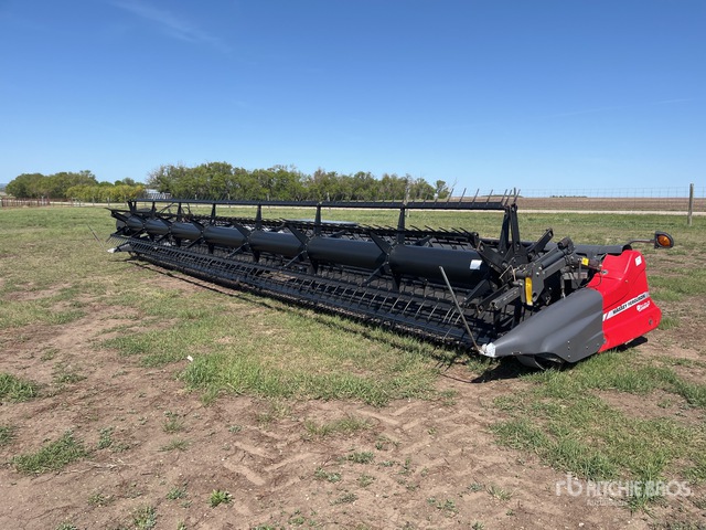 2012 Massey Ferguson 9250 35 ft Flex Draper Combine Header | Ritchie ...