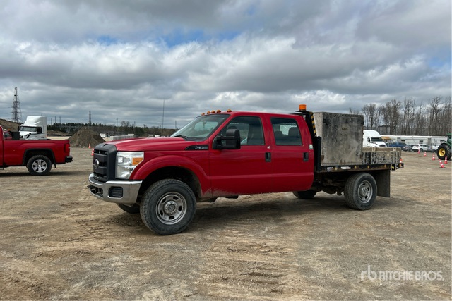 2015 Ford F-350 XL 4x4 Crew Cab Table Top Truck | Ritchie Bros. Auctioneers