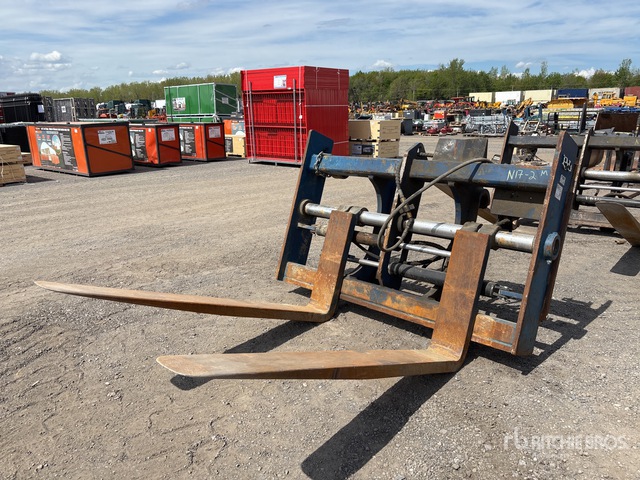 PJB 72 in Q/C Hydraulic Wheel Loader Forks - Fits John Deere 644P ...