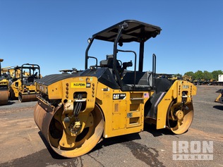 2014 Cat CB-54B Double Drum Roller in Newington, Connecticut, United ...