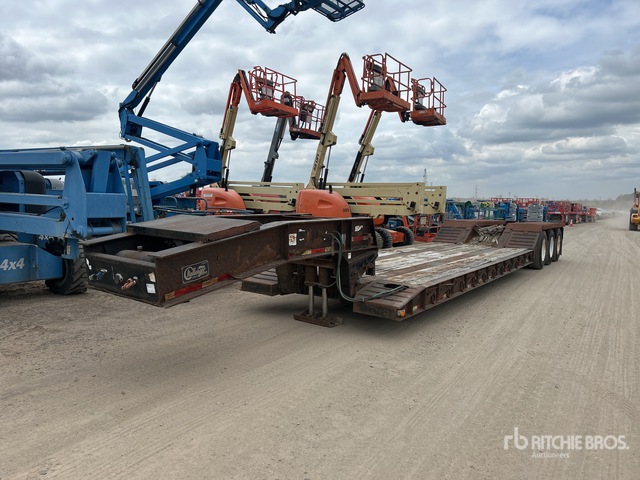 2005 Witzco Challenger RG-50 Tri/A Double Drop Removable Gooseneck ...