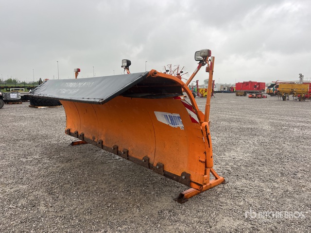 2002 Beilhack PV34/5 Snow Blade | Ritchie Bros. Auctioneers