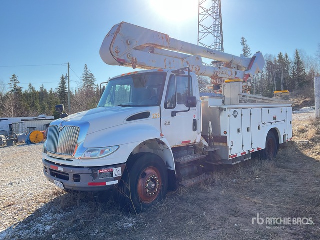 Altec AO445 45 ft on 2006 International 4400 SBA 4x2 Cable Placer Bucket Truck (Inoperable ...