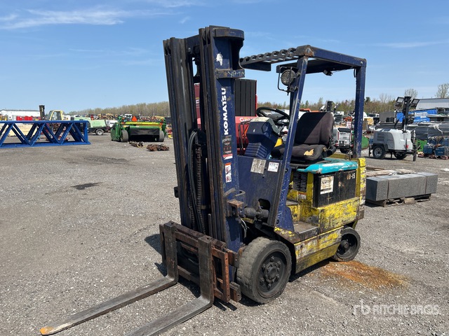 Komatsu FB25SH-5 4700 lb Electric Forklift | Ritchie Bros. Auctioneers