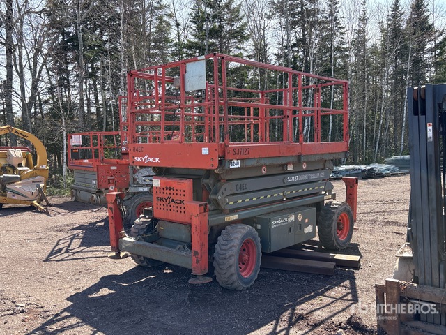 Skyjack SJ7127 RT 4x4 Dual Fuel Scissor Lift (Inoperable) | Ritchie ...